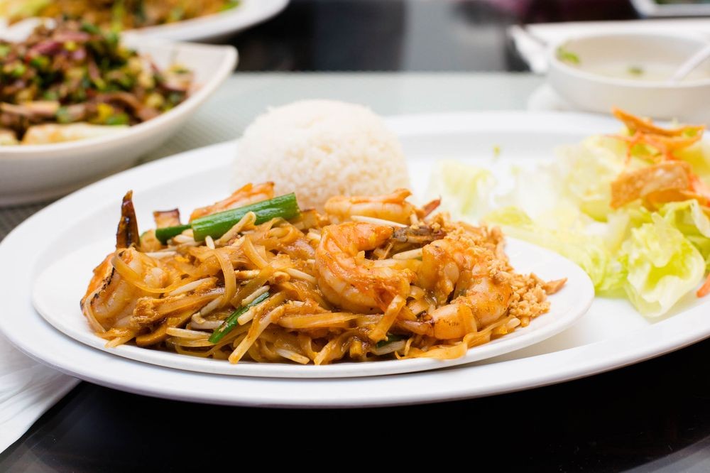 Bhan Baitong Thai Cuisine Lake Forest Menu - Order Thai Cuisine Online